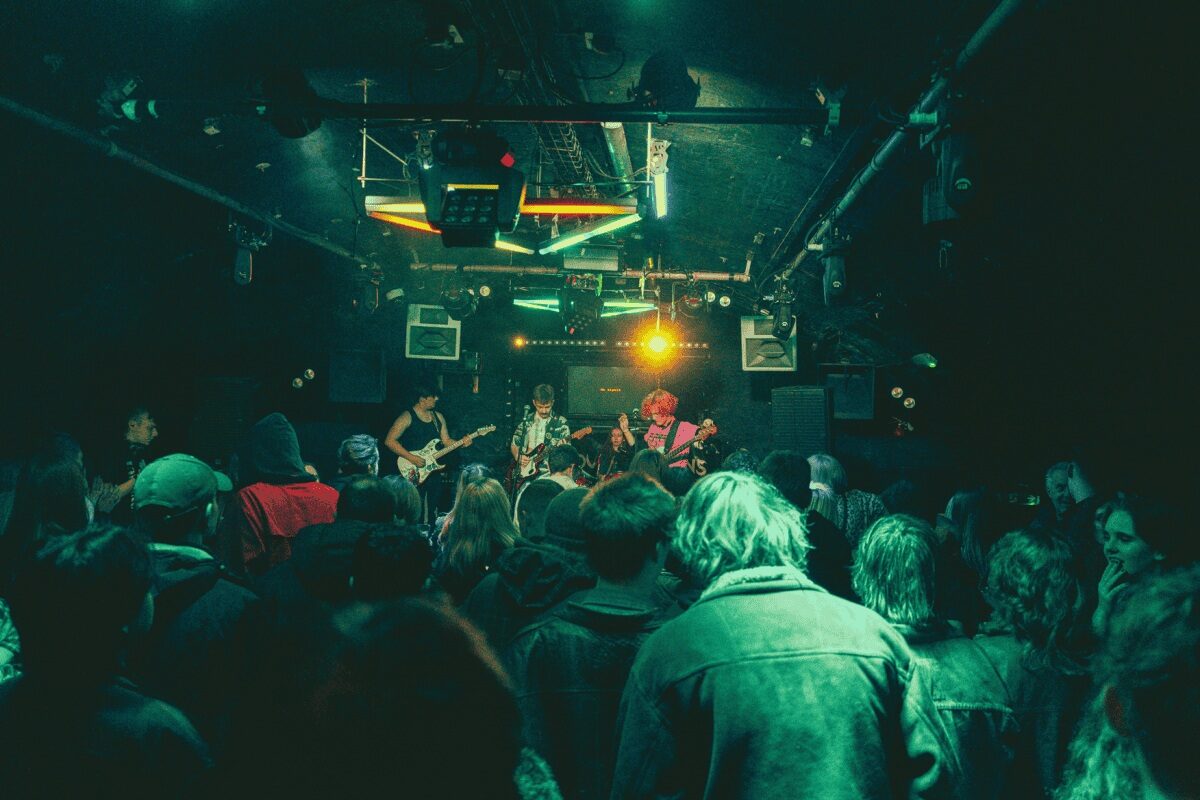 EXPERIENCE MOVE NIGHTCLUB: INTIMATE EXETER VENUE HOSTING WORLD-CLASS ...